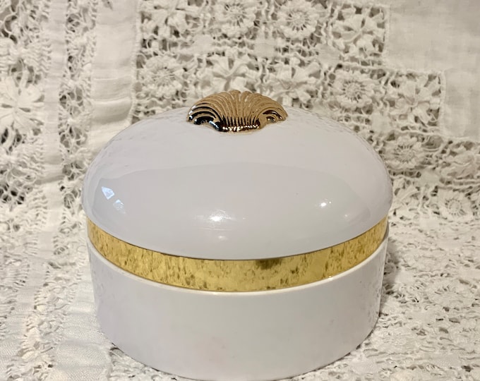 Empty- Vintage Estee Lauder White Linen Dusting Powder Empty Container ...