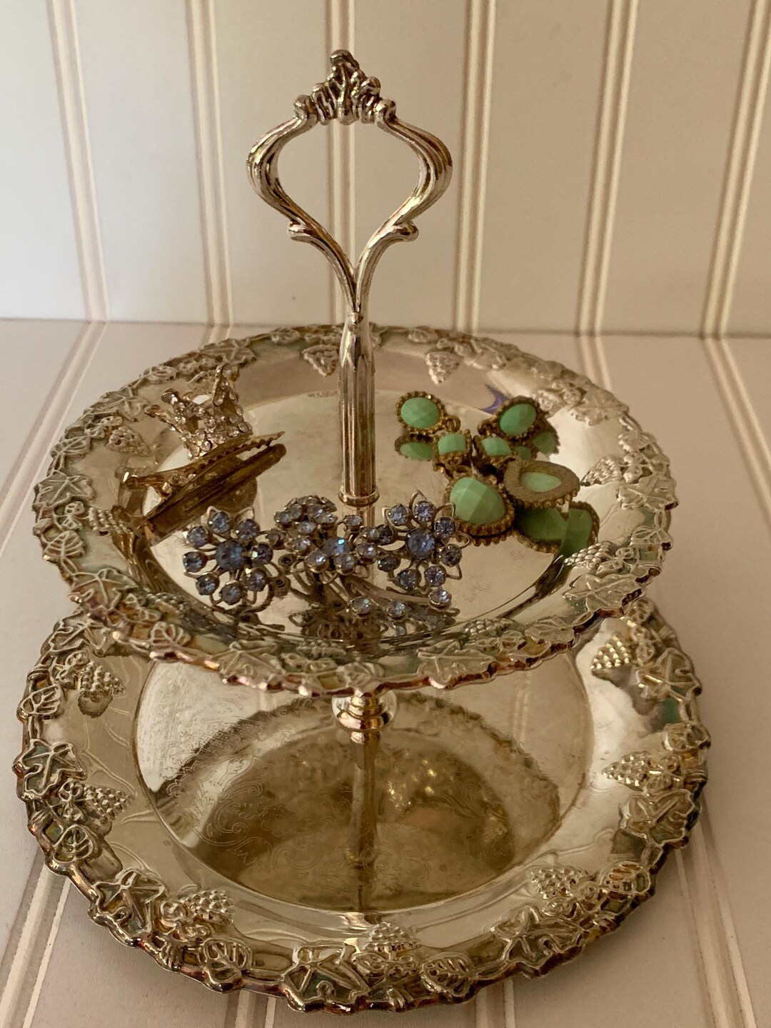 Two Level Metal Grape Vine Tidbit Tray CREA Designs Milano Tiered ...
