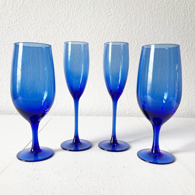Luminarc Blue Champagne Flutes Vintage Cobalt Blue Glassware | Etsy