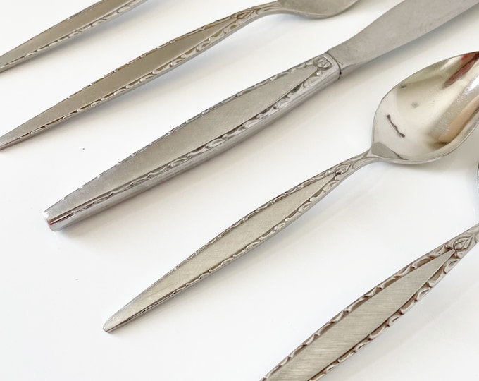 Vintage 1980s Oneida Community Flatware Set With Original Wooden Case ...