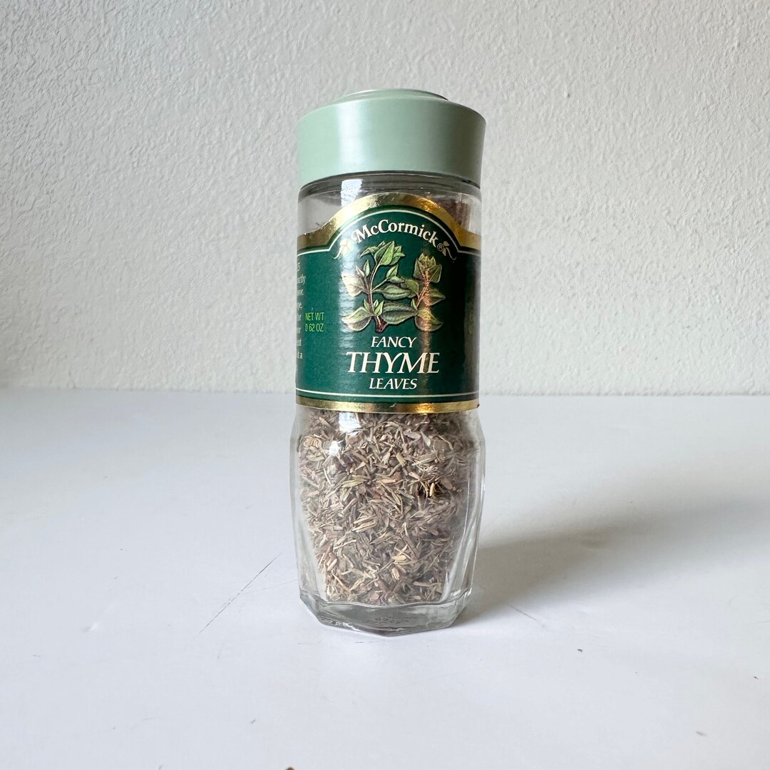 Vintage Mccormick Glass Spice Jars Green Lid THYME LEAVES Kitchen Decor ...