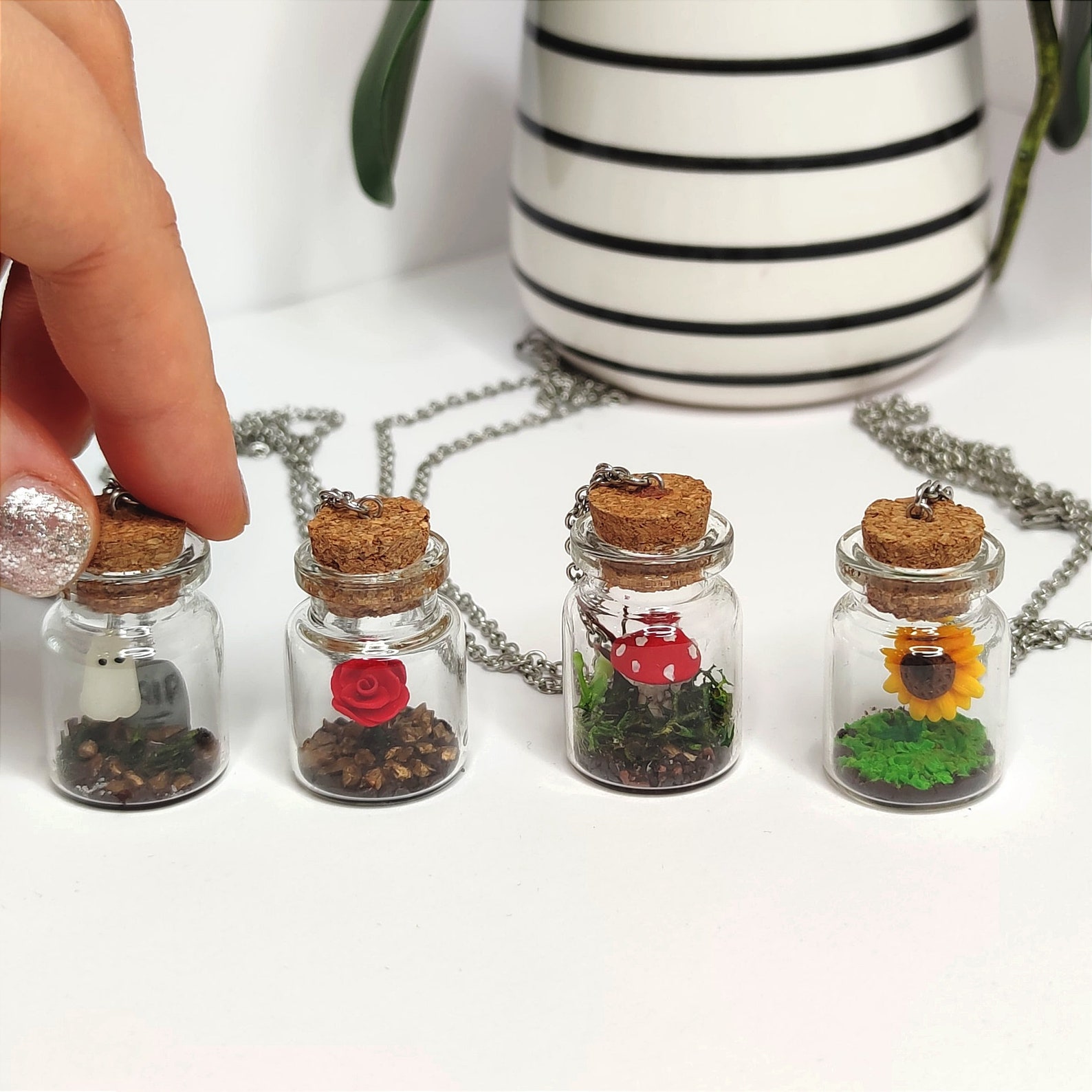Mushroom Terrarium Necklace: Handmade Polymer Clay Fungi Pendant - Etsy