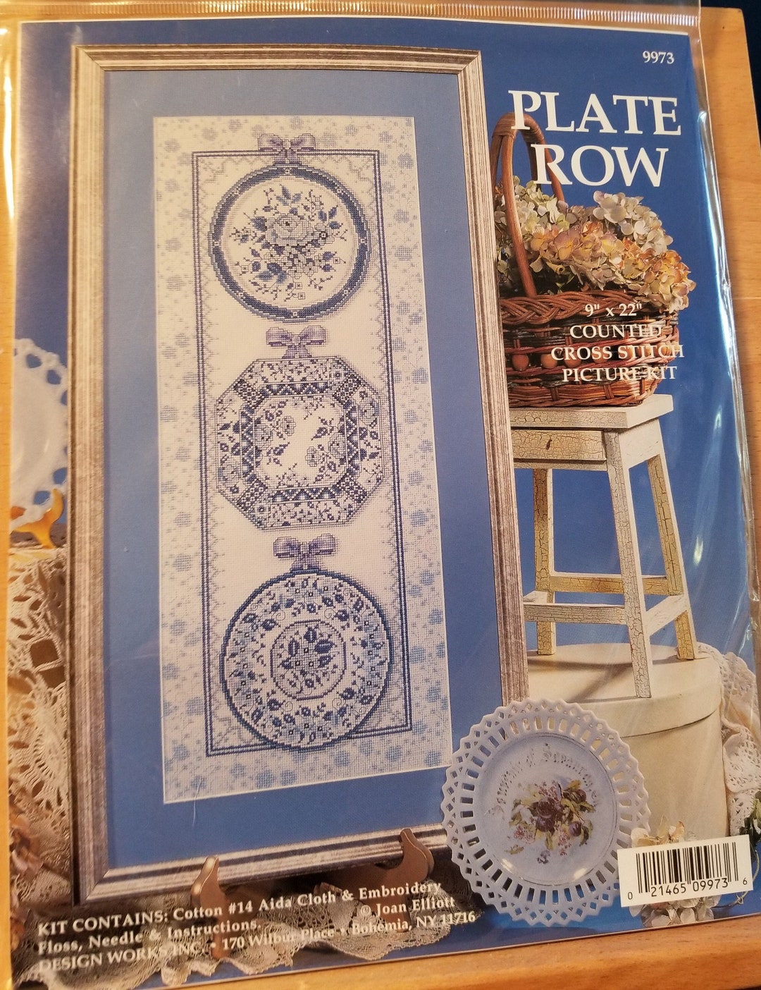 Plate Row, Blue Toile Plates, by Joan Elliott for Design Works, New in ...