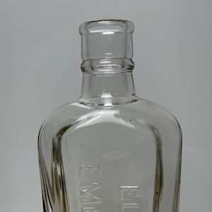 Antique Elliman's Embrocation Bottle - Etsy