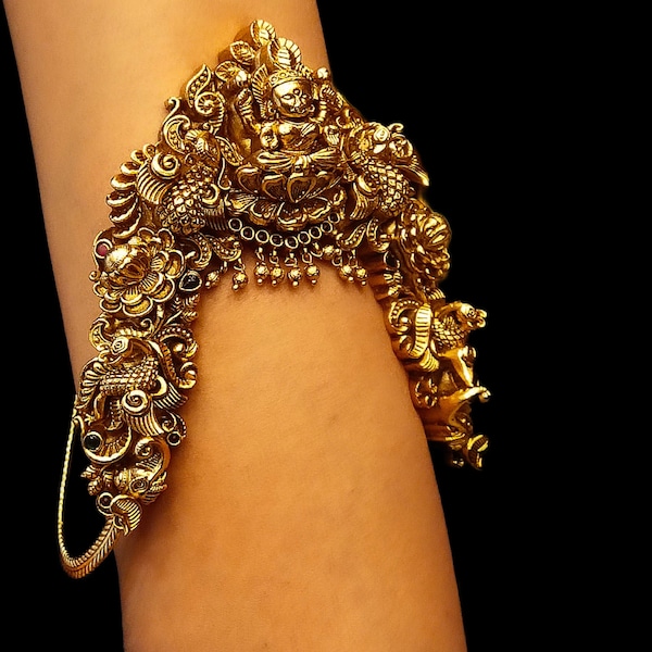 Armlet - Etsy