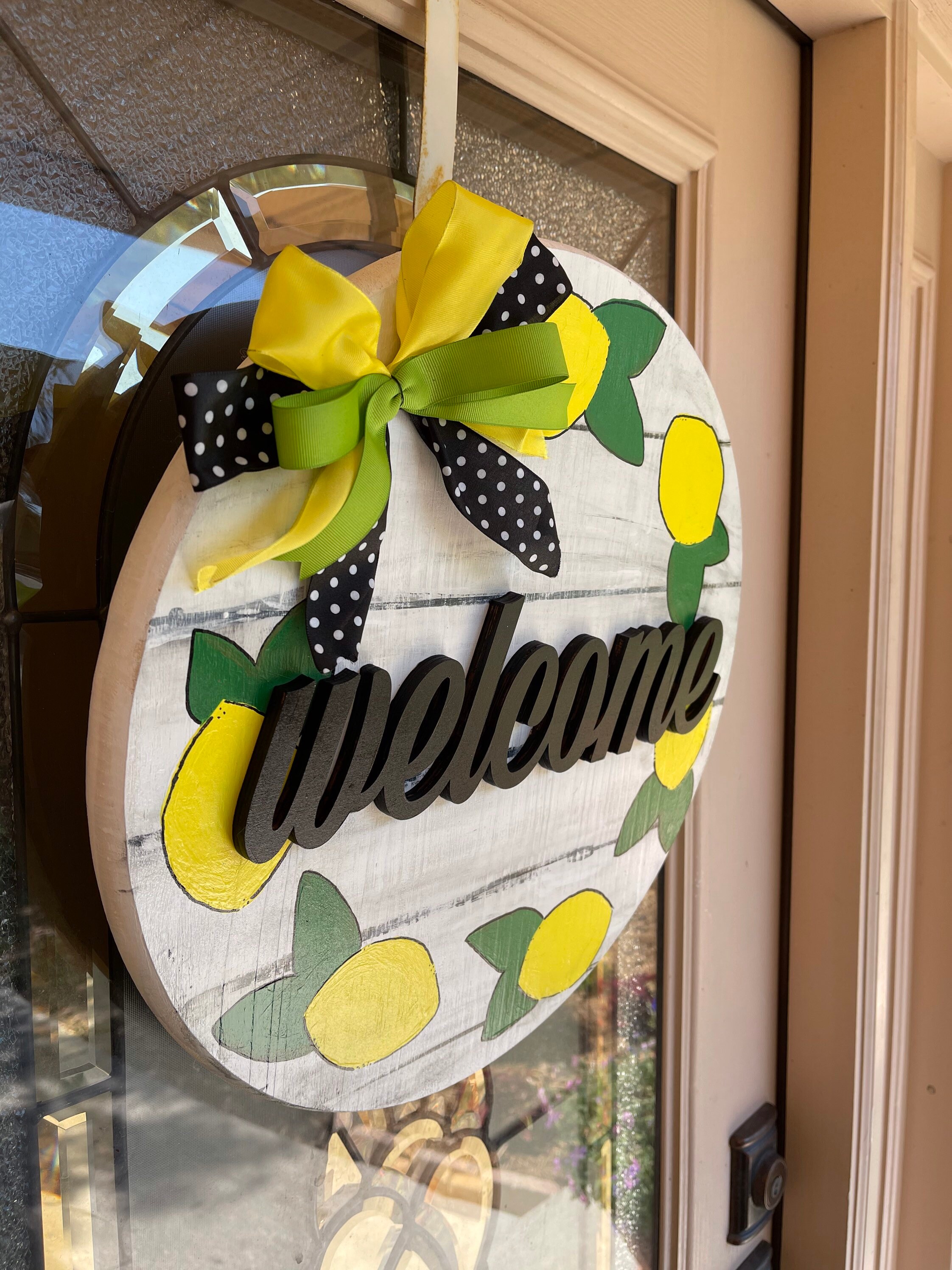 Welcome Lemon Door Hanger, Wreath for Front Door, Round Wood Sign ...