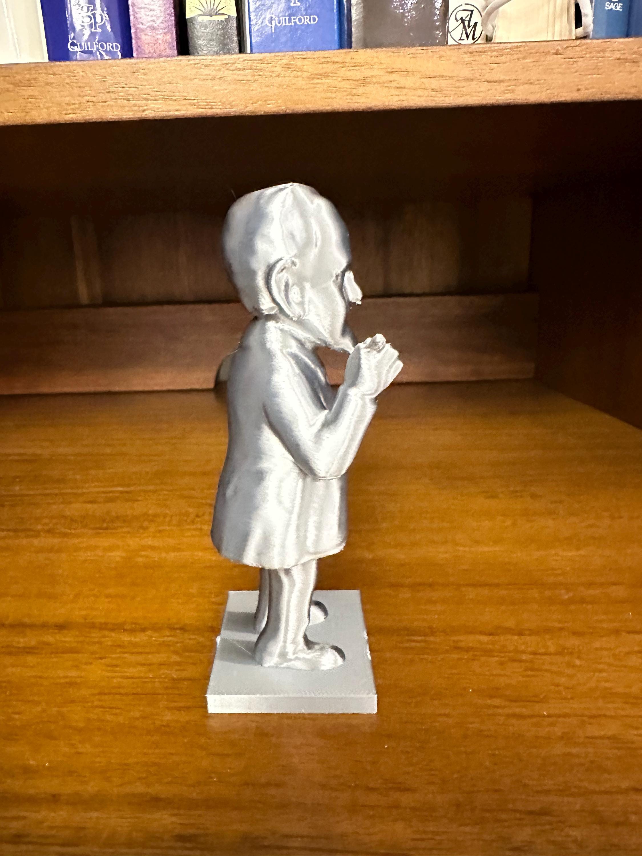 Sigmund Freud Figurine – 3D Printed Unique Desk Statue for Therapists ...