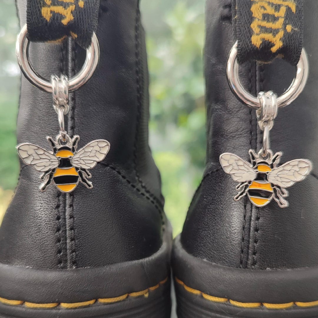 DM Boot Charms Bee,kissing Skeleton Couple Skeleton Cat Bats Gothic Emo ...