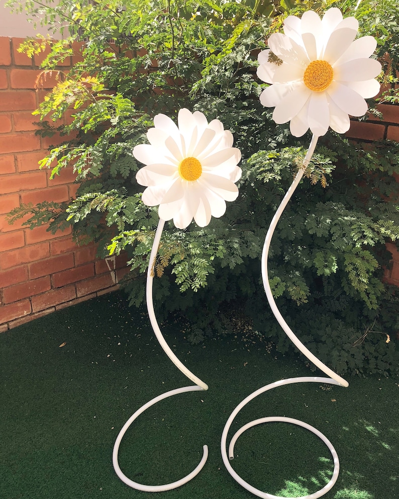 Large Daisy Paper Flower Template: SVG, PNG, Studio3 Cut Files (video ...
