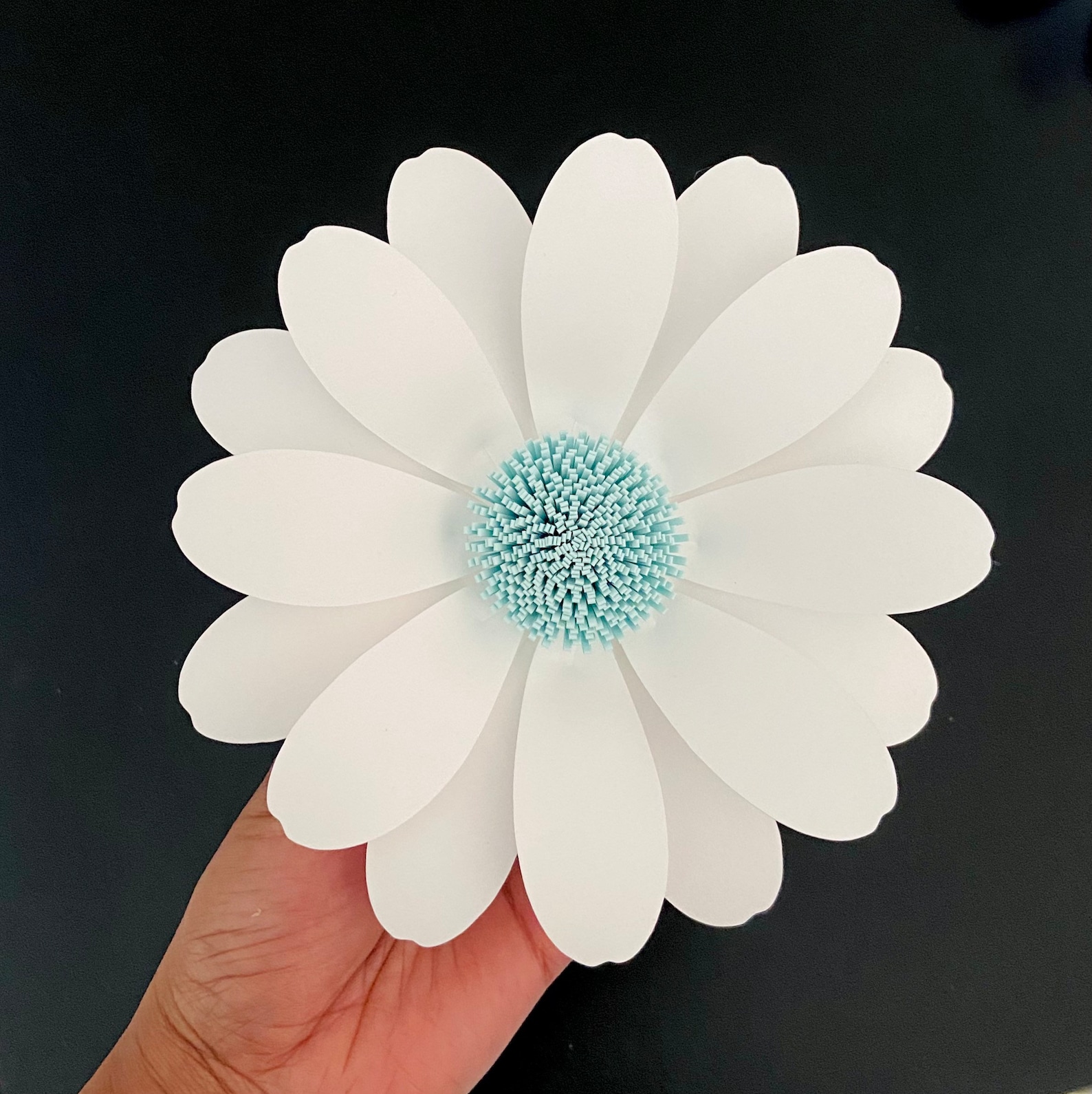 Large Daisy Paper Flower Template: SVG, PNG, Studio3 Cut Files (video ...