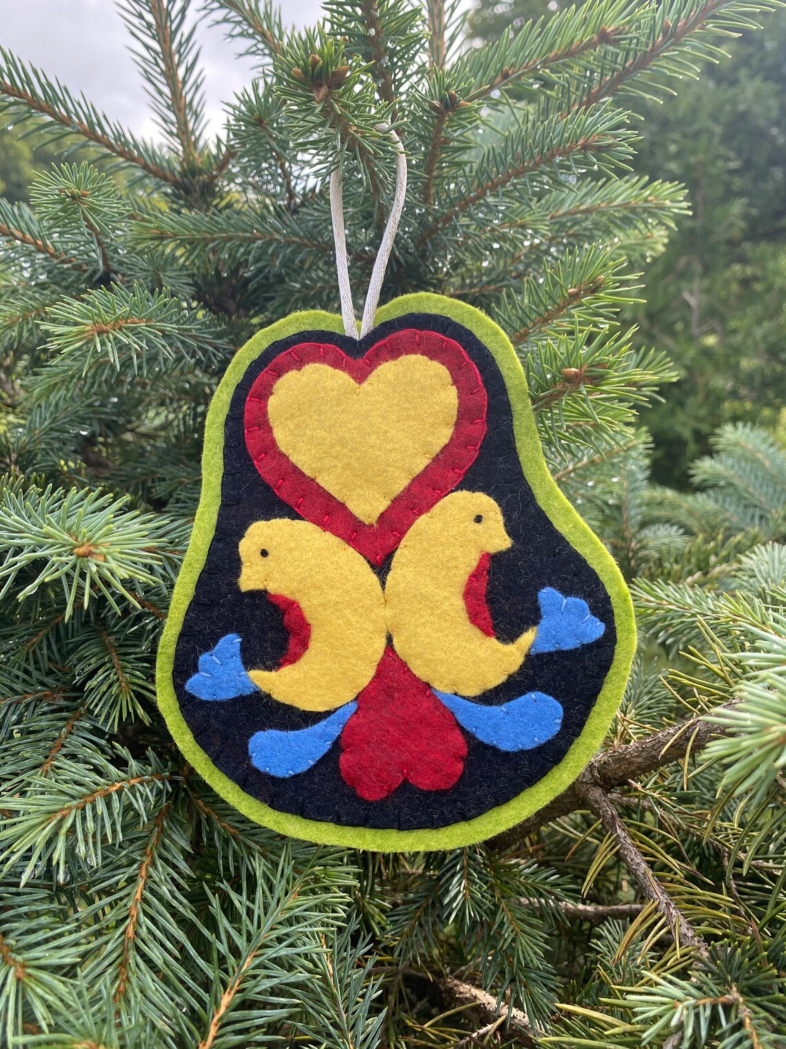 Distelfink Ornaments Are Two Designs in One Digital Pattern. It is a ...