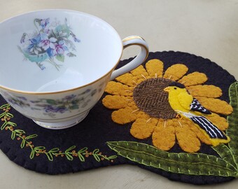 Wool Pattern for a Cardinal Mug Rug | Etsy