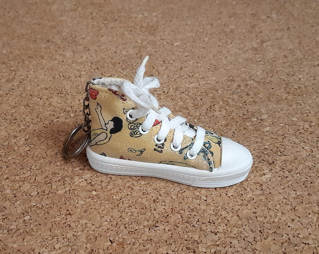Vintage Keychain Mini Shoe 1980s-old Hanger Keychain Mini 3D Shoe - L=4 ...