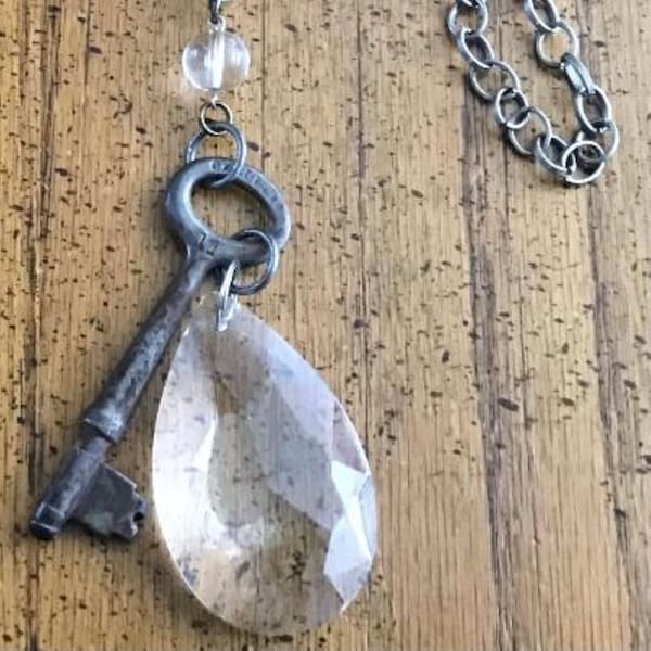 Vintage Skeleton Key Necklace - Etsy