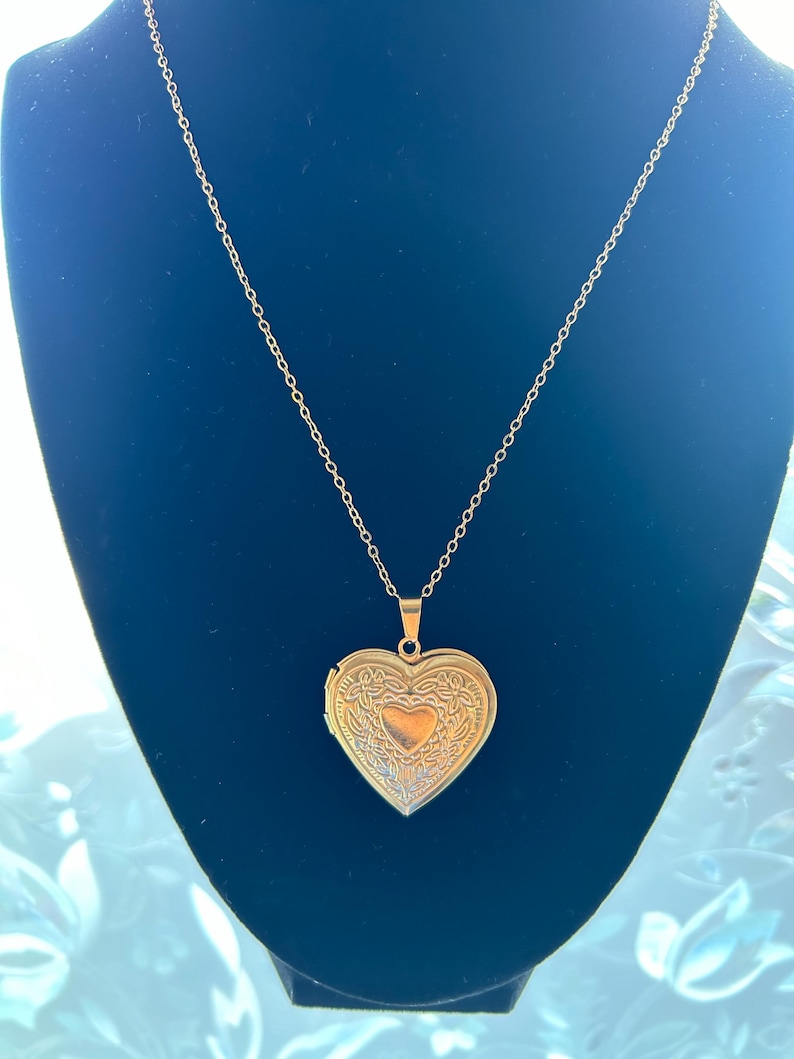 GEM Locket/pendant-persephone Loved Hades - Etsy