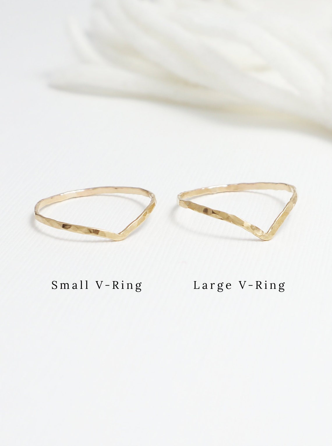 Super Thin Gold Chevron V Ring Hammered Curved Ring Dainty | Etsy