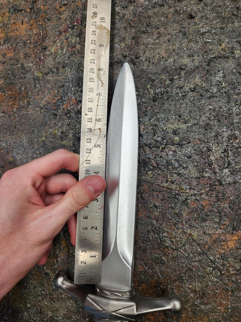 Skyrim Foam Toy Dagger: Steel Dagger, LARP Cosplay Prop - Etsy