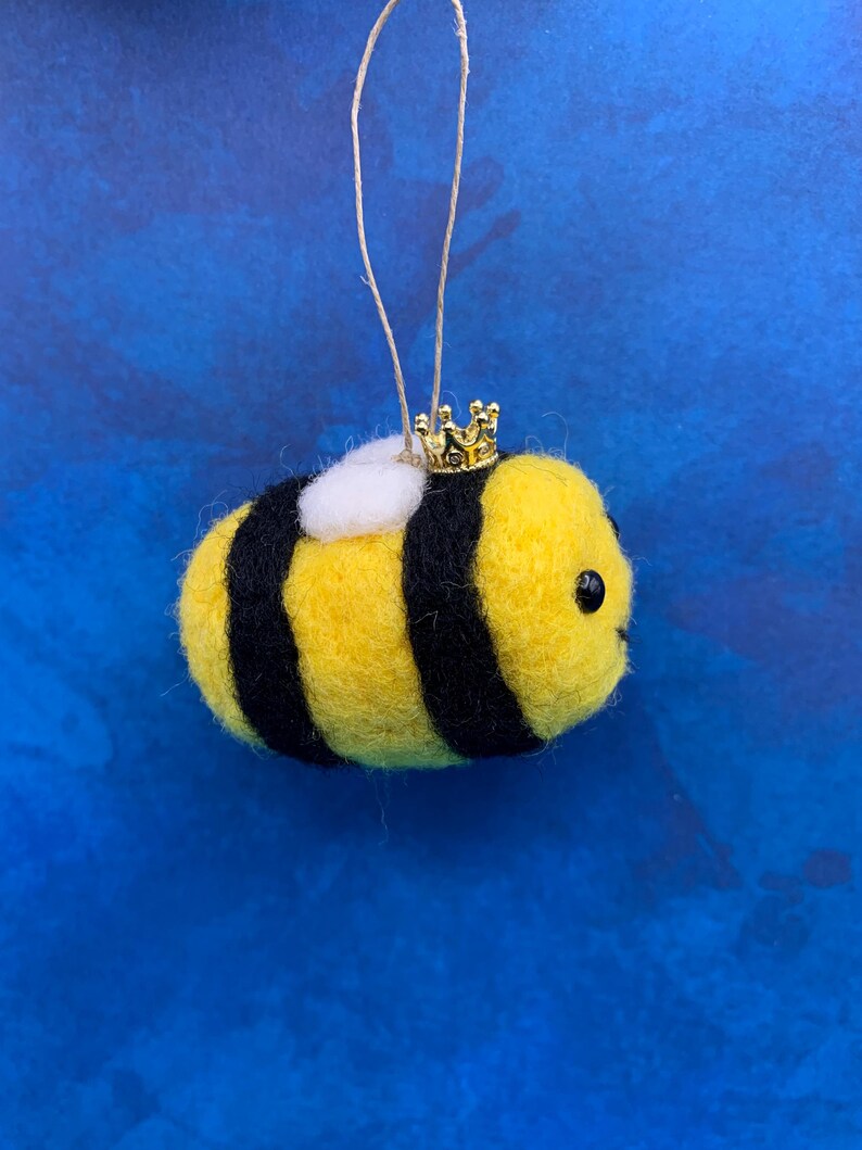 Needle Felted Queen Bumblebee Bee Ornament - Etsy