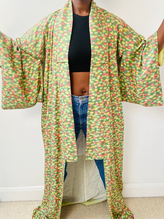 Green Floral Kimono, Long Dramatic Sleeves, Robe Dust… - Gem