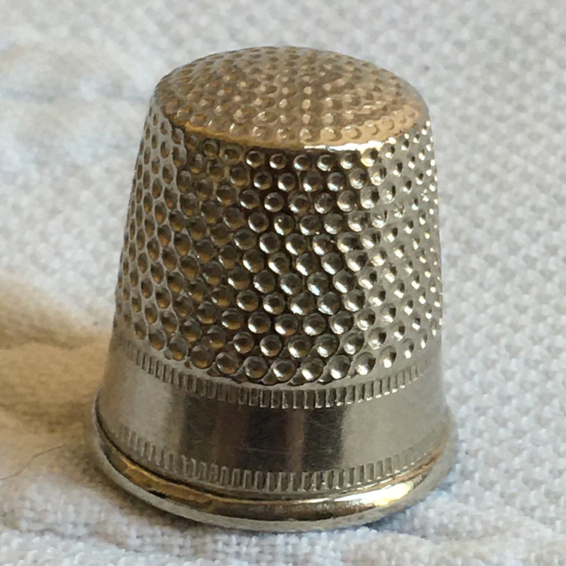 Vintage Germany Thimble. A Good Old Vintage Thimble. Center of the Top ...