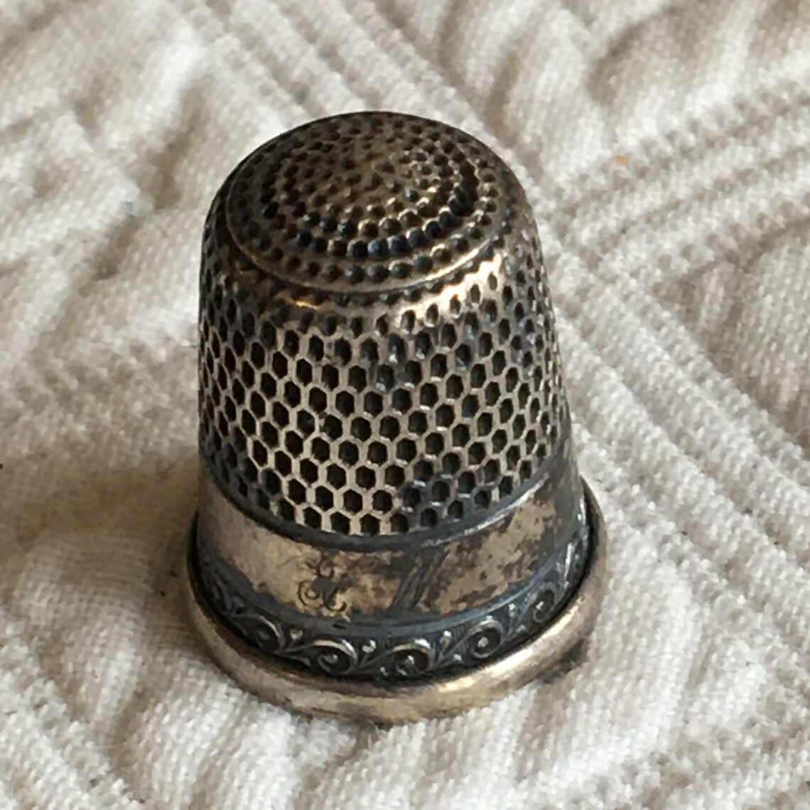 Vintage Sterling Silver 8 Thimble With Embossed Border of Scalloped and ...