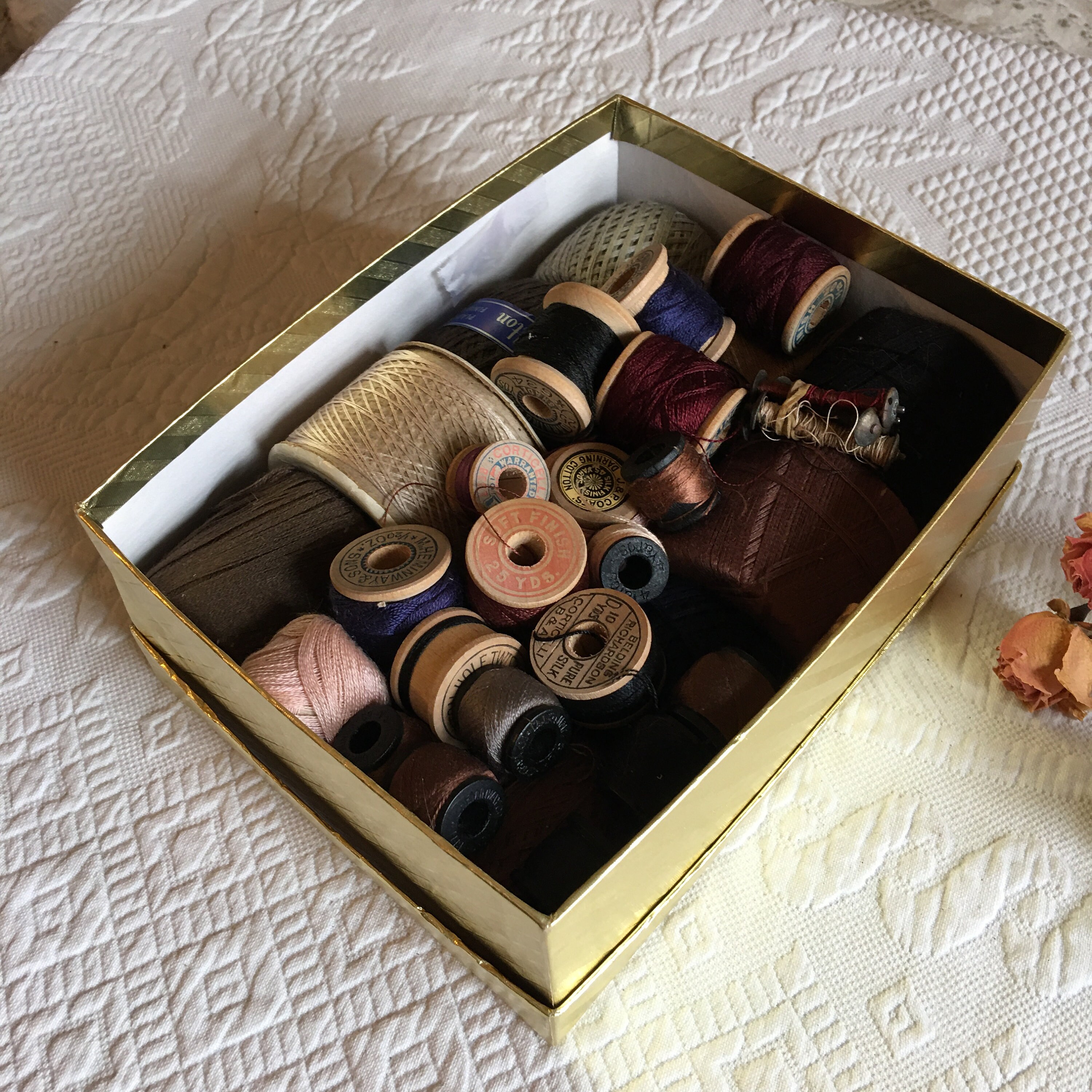 Antique Threads on Wooden Spools and Bobbins Plus Mending Cotton Thread ...