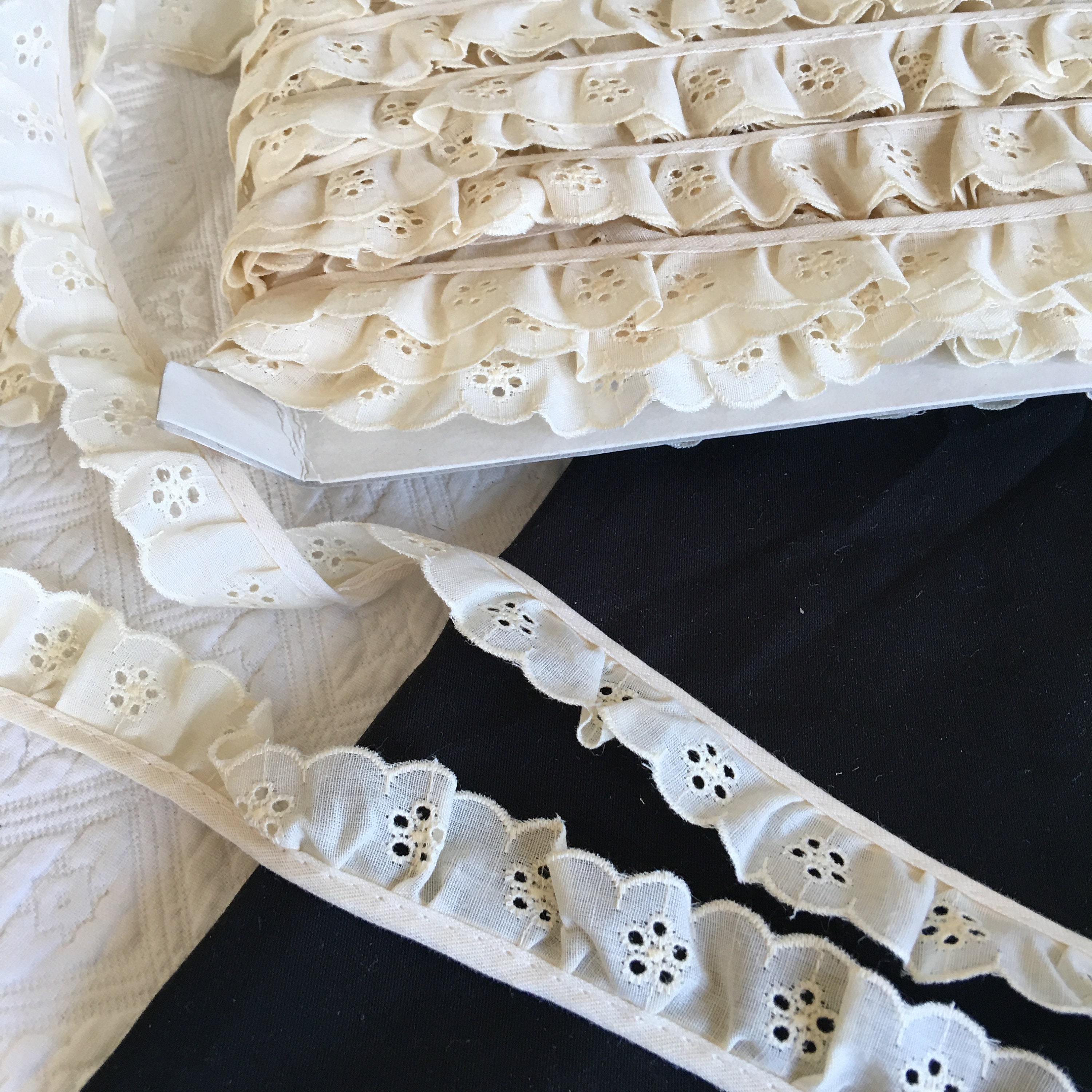 Vintage 3/4 Eyelet Gathered Lace Trim. Choose White or Creamy White ...