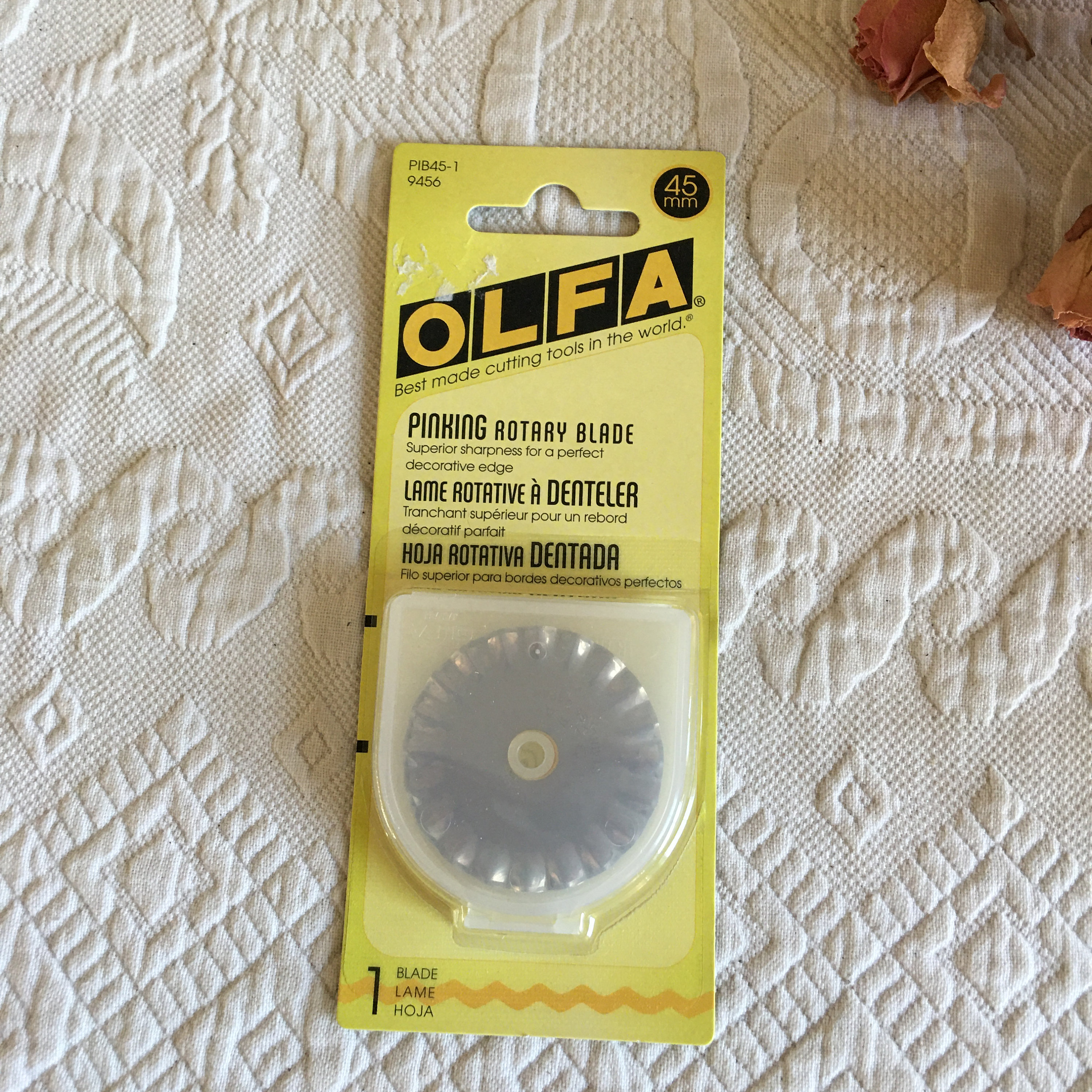 Olfa Pinking Rotary Blade PIB45-1 9456. 45mm. 1 Blade With Zig Zag ...