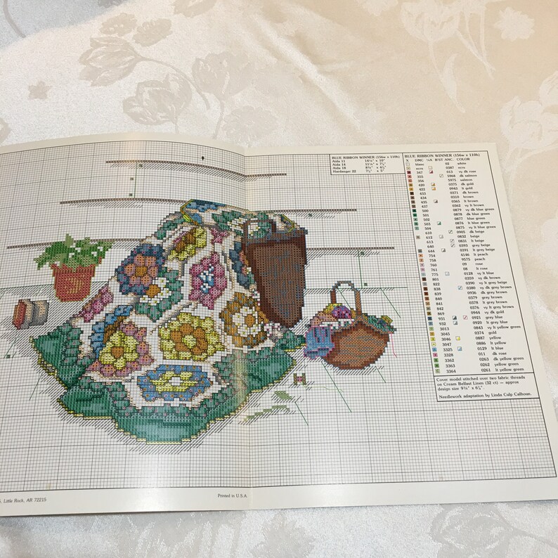 Vintage Counted Cross Stitch Quilt Pattern in Settings by Leisure Arts ...