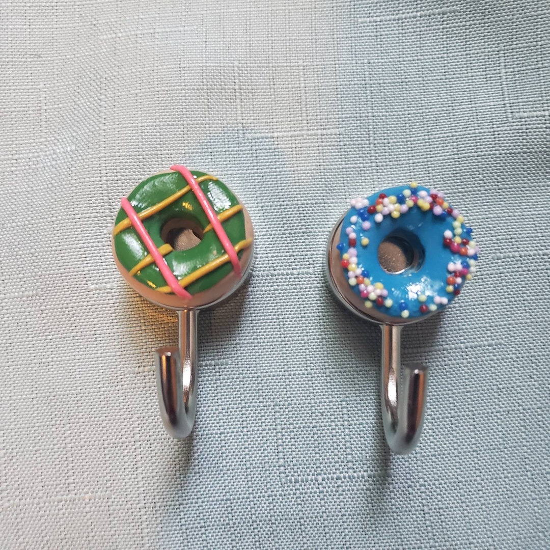 SET OF 2 Donut Doughnut Hook Magnets Random Colors and Styles Mystery ...