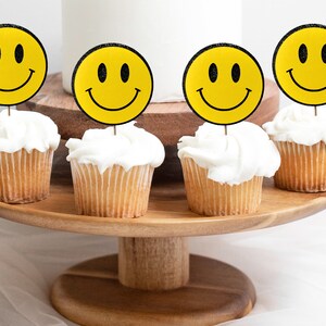 Smiley Face Cupcake Toppers, Retro Smiley Face, 3D Cupcake Toppers ...