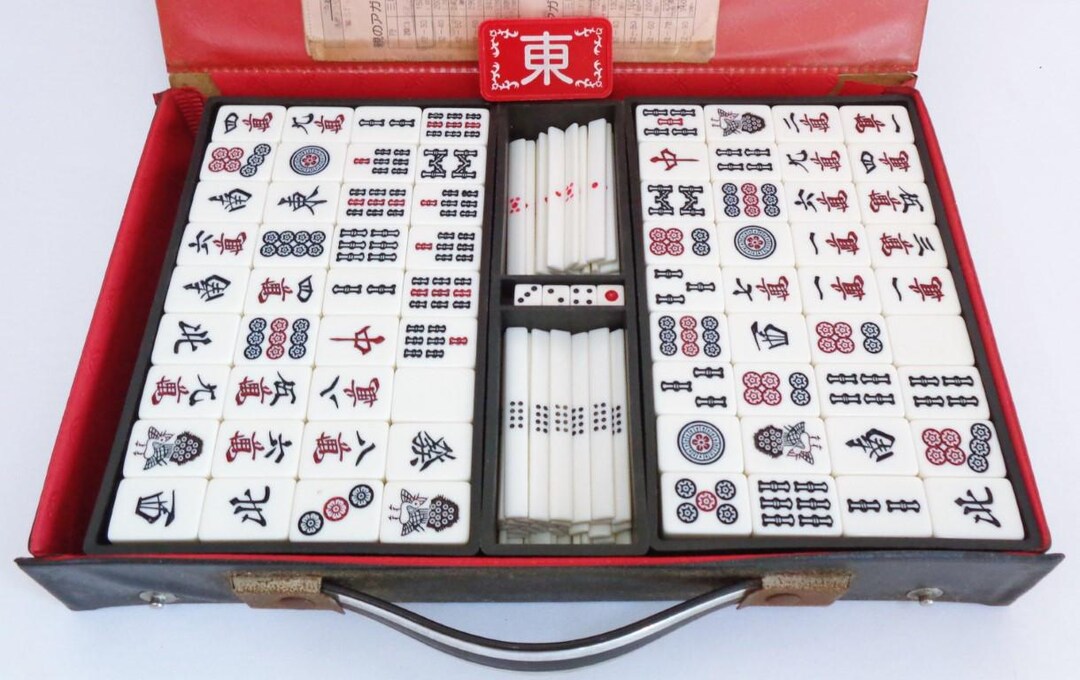 Japanese Riichi Mahjong Full Set in Case, Vintage, "time Traces", Case ...