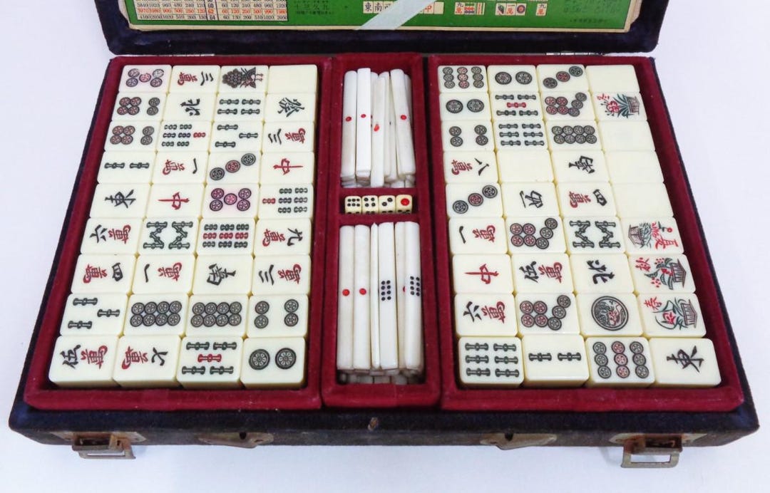 Old Mahjong Luxury Set Bamboo Base on Tiles, Japanese Mahjong Game ...