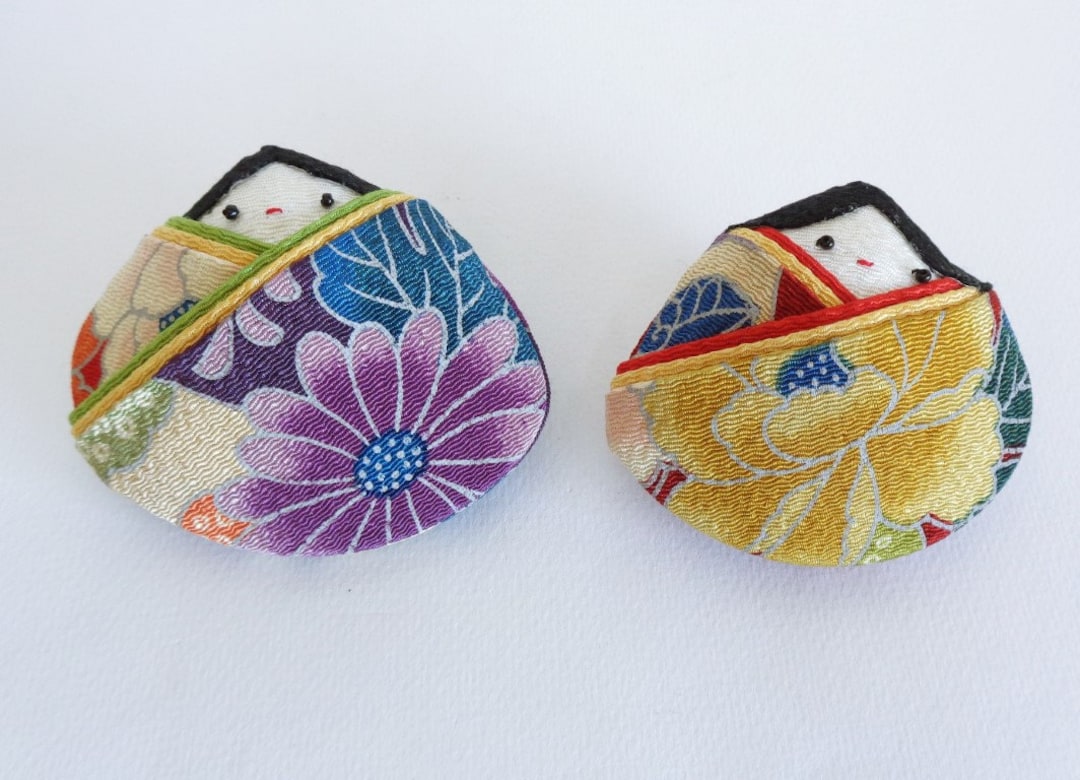 Japanese Hina Dolls Pair, Natural Shells Covered by Chirimen Fabric ...