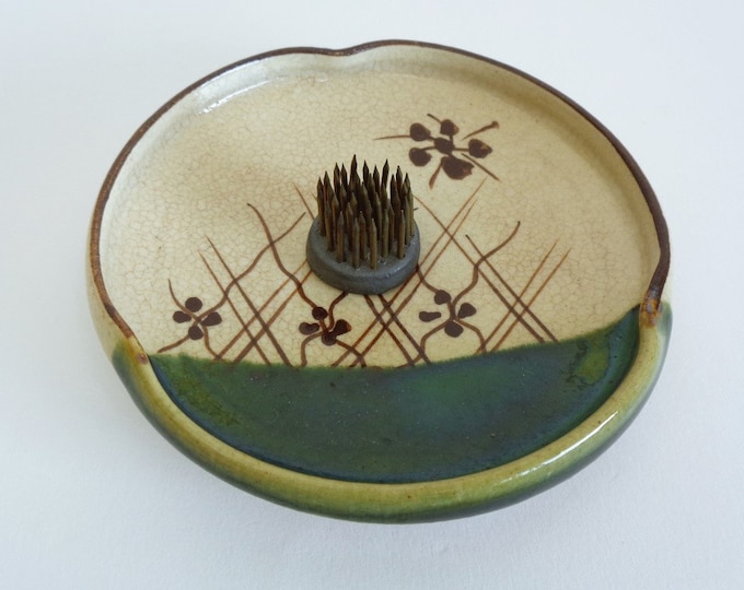 S5818# Small Ikebana Old Japanese Oribe Pottery Ikebana Plate-vase ...