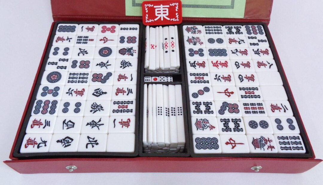 Japanese Mahjong Full Set in Case Riichi Mah-jong, Vintage Has "time ...