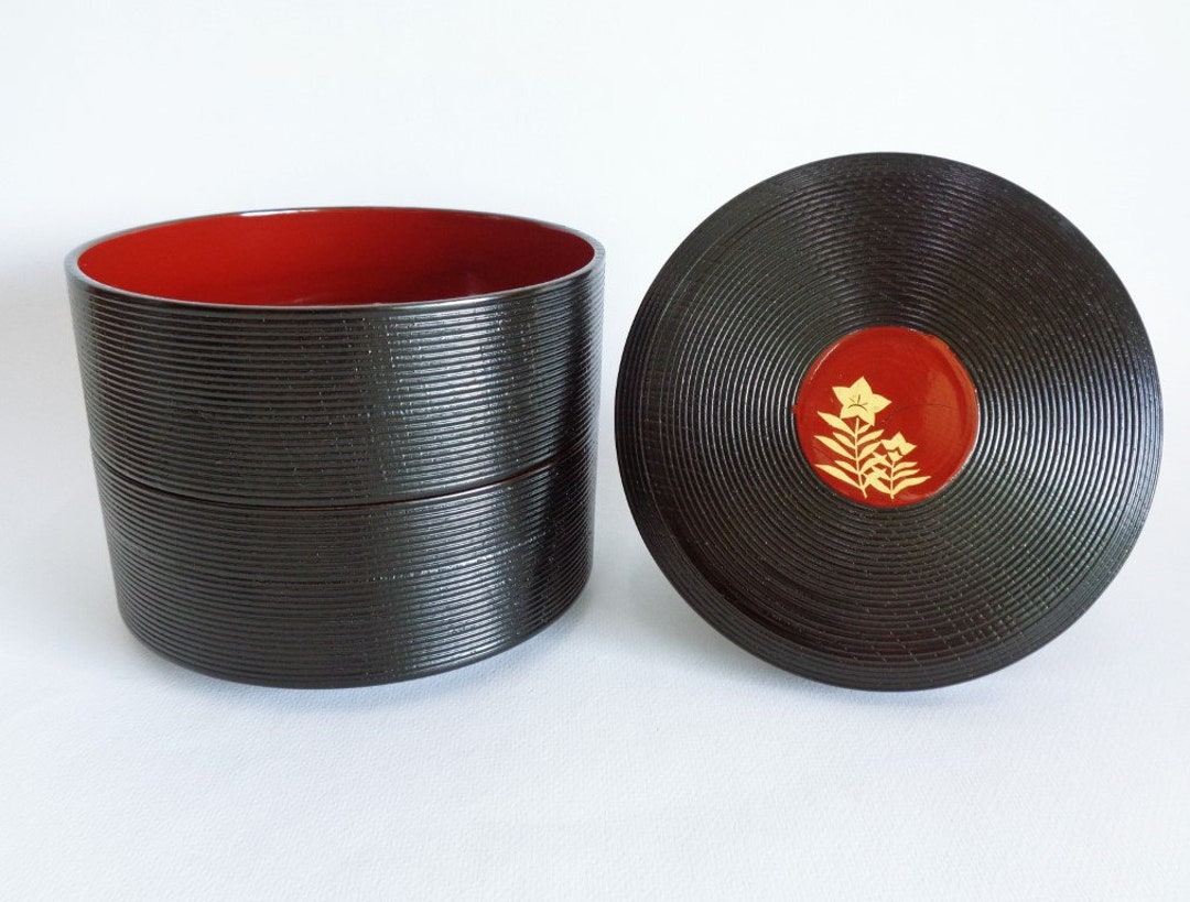 Jubako Box With Carved Circle Design Japanese Urushi Red-black ...