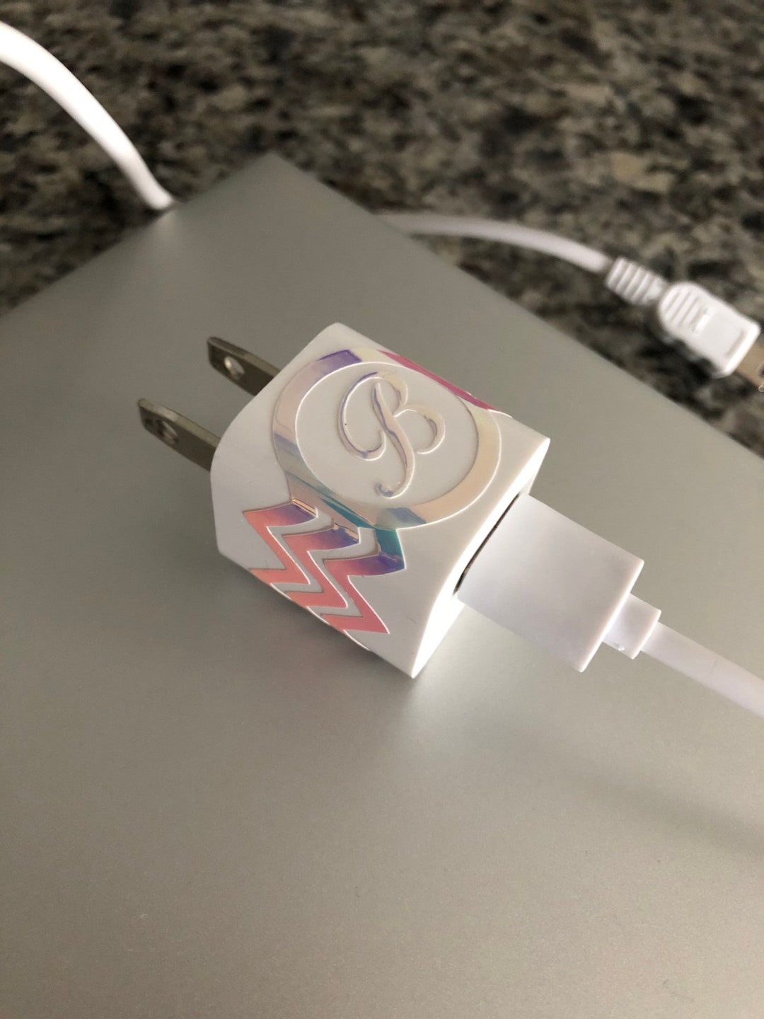 IPhone charger monogrammed chevron vinyl wrap - Etsy.de