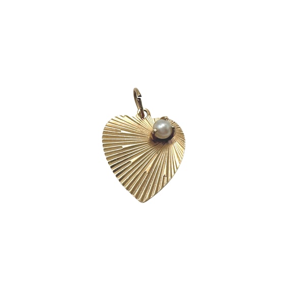14K Gold Vintage Heart Engine Turned Pendant with Pea… - Gem