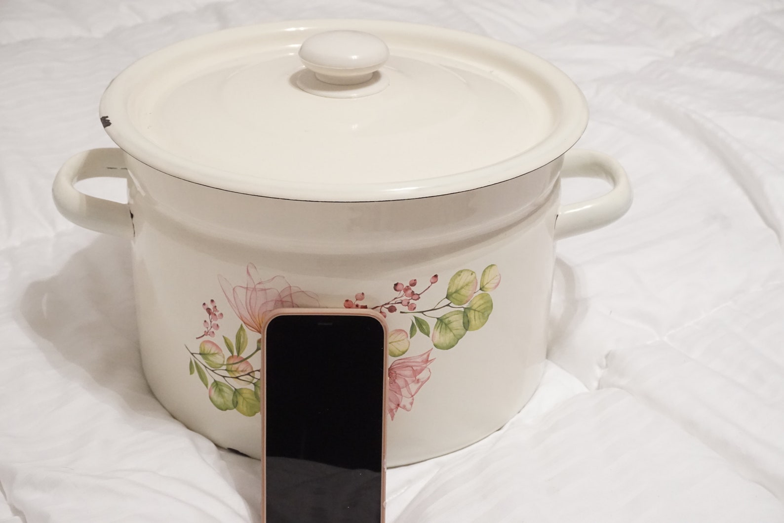 Old Stock 9litre Large Enamel Pot Vintage 1990s Enamelware Beige ...