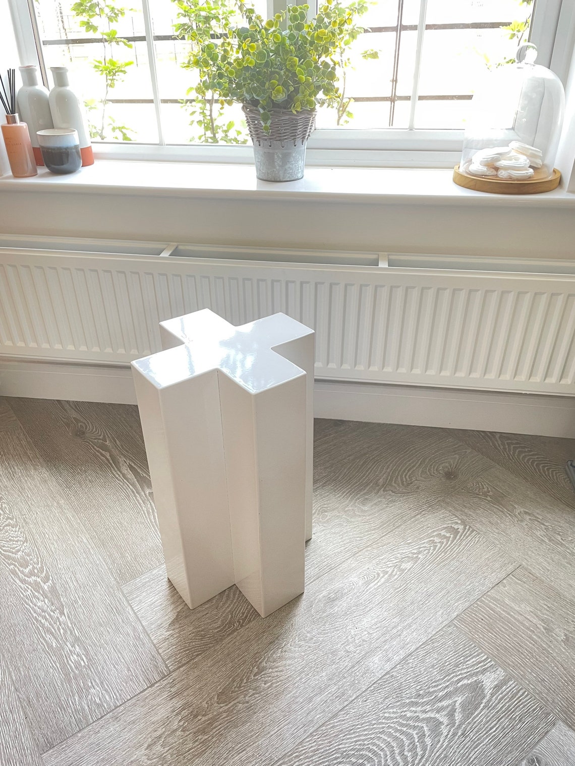 Plinth Table Modern Contemporary Drinks Table Ornament Table Display ...