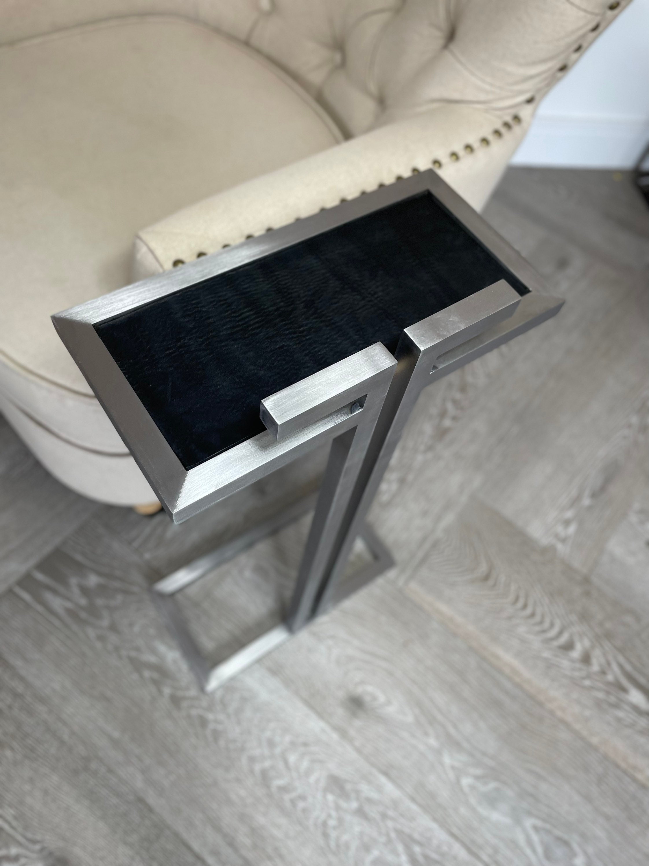Luxury Table. Personal Drinks Table Champagne Table Side Table ...