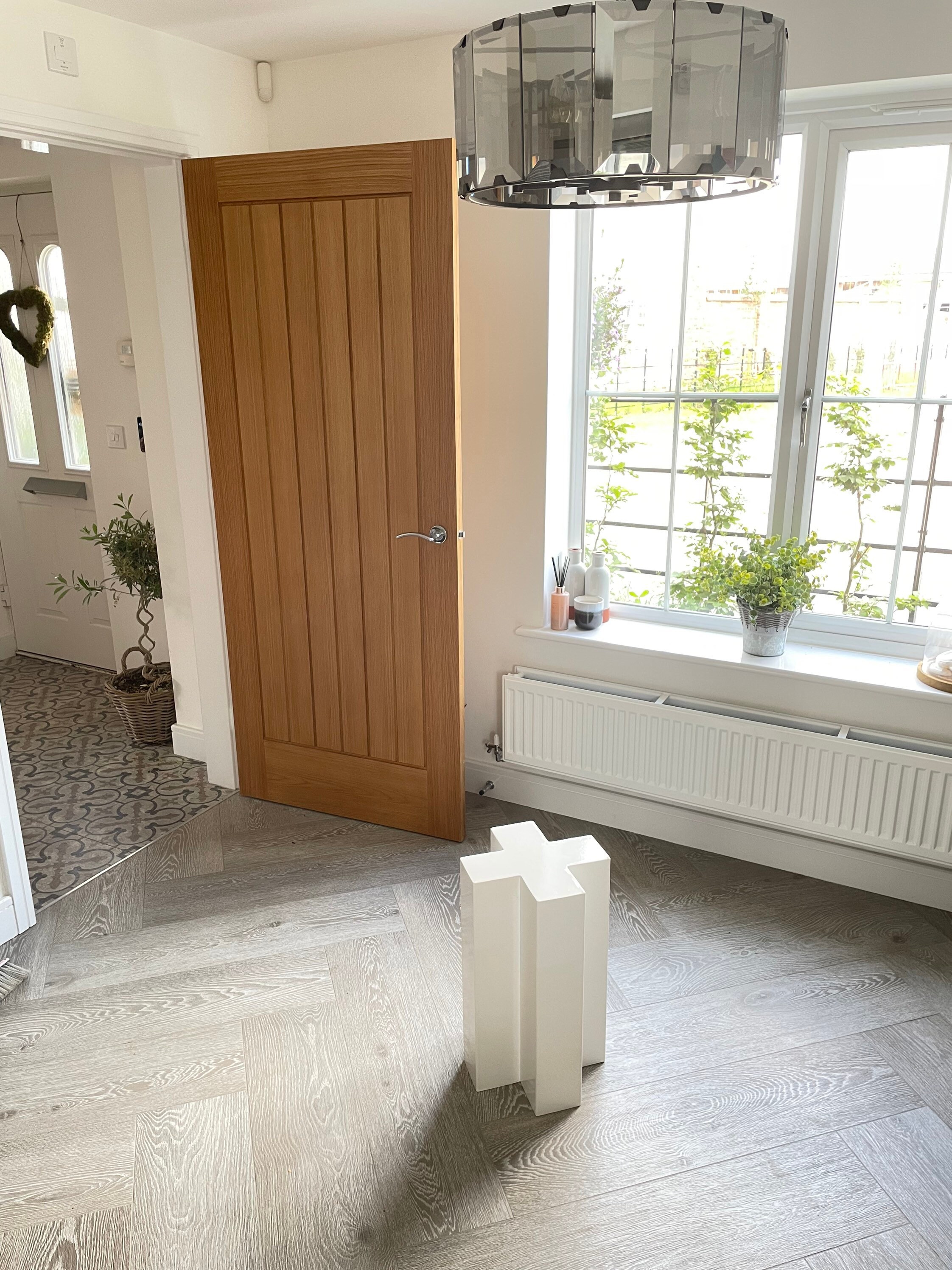 Plinth Table Modern Contemporary Drinks Table Ornament Table Display ...