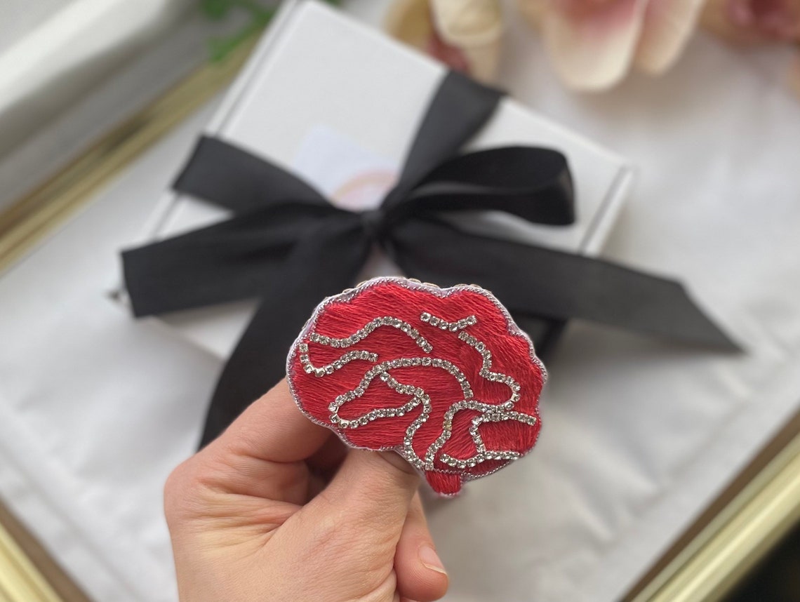 Anatomical Beaded Embroidered Brain Brooch Pin, Psychology, Couch ...