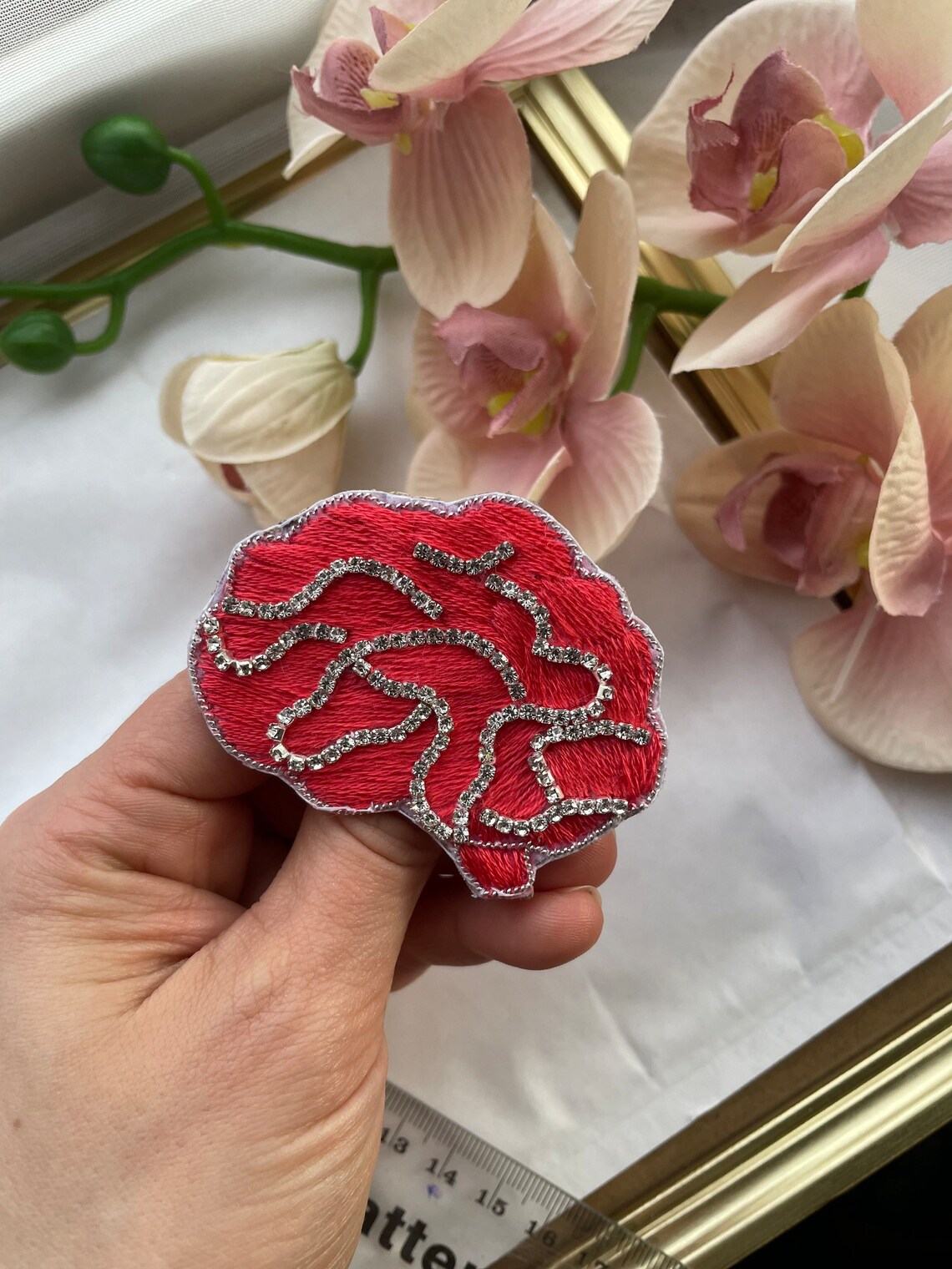 Anatomical Beaded Embroidered Brain Brooch Pin, Psychology, Couch ...