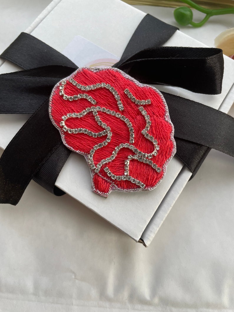 Anatomical Beaded Embroidered Brain Brooch Pin, Psychology, Couch ...