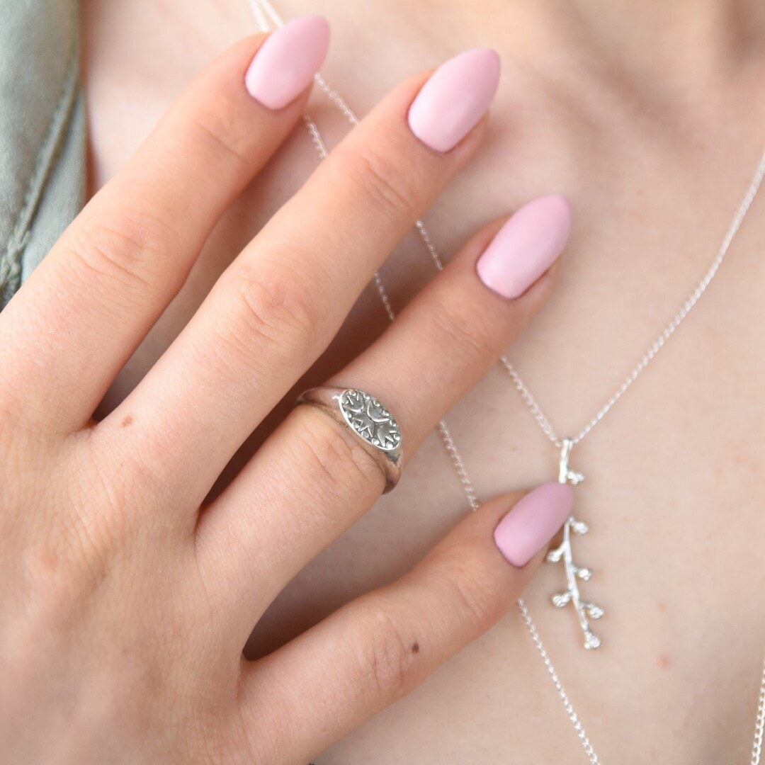 Signet Silver Midi Knuckle Ring - Etsy