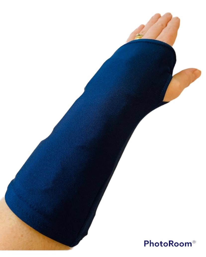 And Blue Wrist Fingers Cast