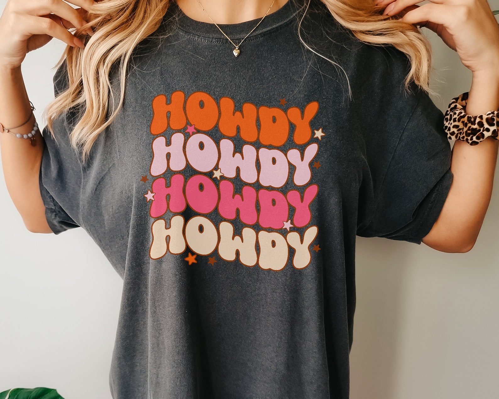 Retro Howdy Svg Wavy Retro Text Stars Png Retro Cowgirl - Etsy