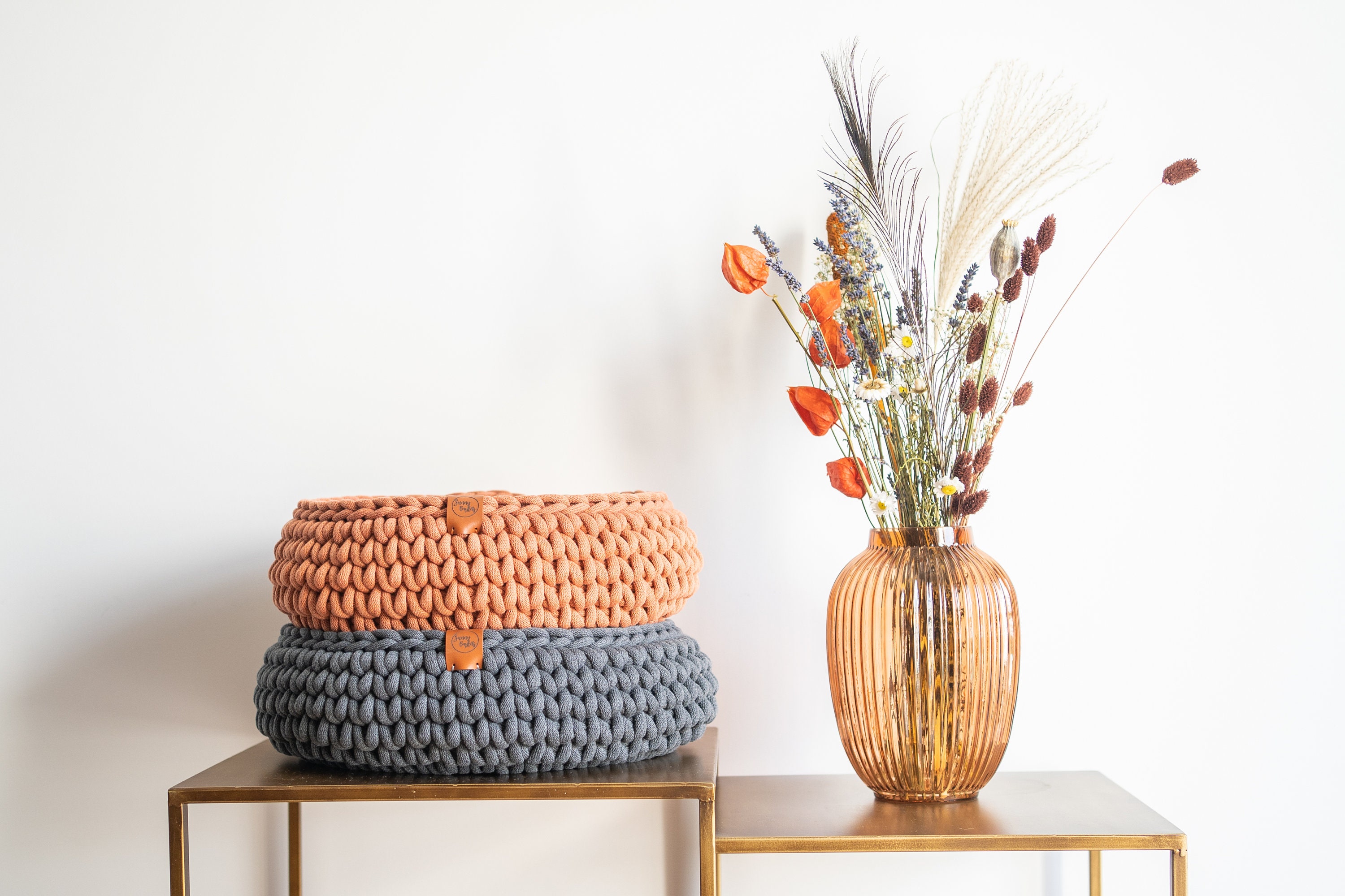 Chunky chrochet Cat bed / basket Dark Grey | Etsy